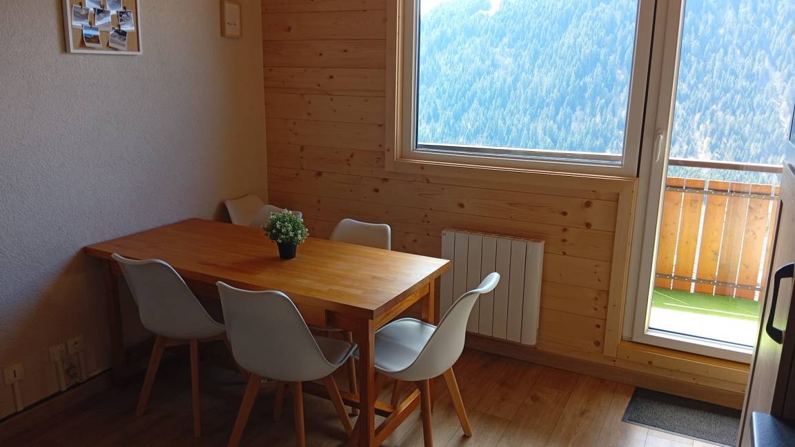 49 M² Appartement ∙ 2 Chambres ∙ 6 Personnes - Châtel