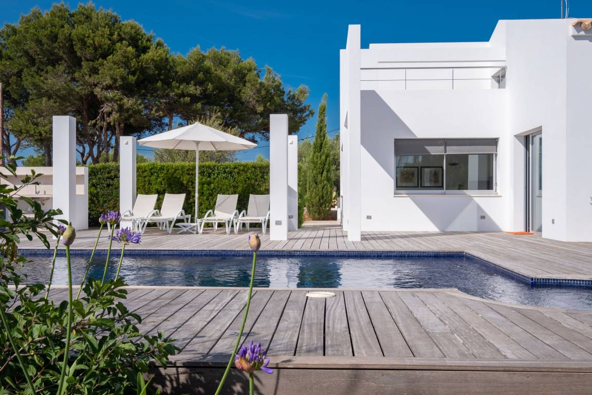 230 M² Villa ∙ 3 Bedrooms ∙ 6 Guests - Minorca