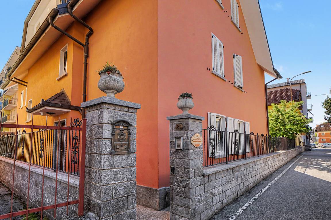 40 M² Casa Vacanza ∙ 1 Camera Da Letto ∙ 2 Ospiti - Domodossola