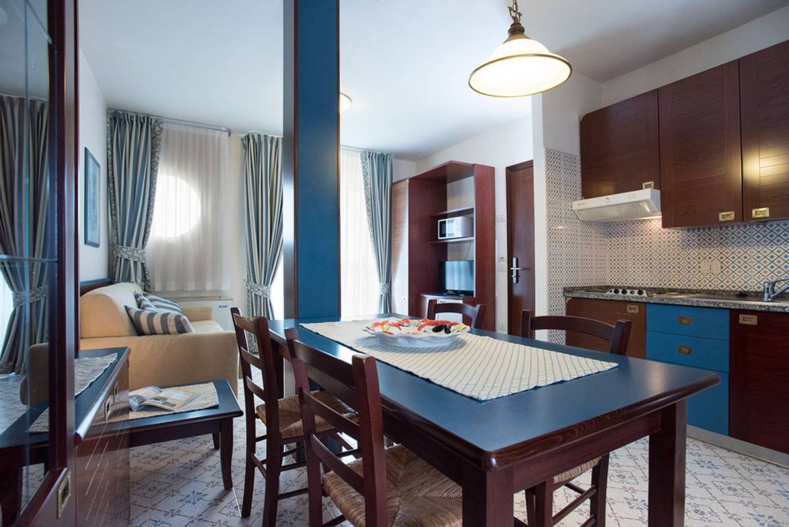 55 M² Appartamento Vacanza ∙ 3 Camere Da Letto ∙ 4 Ospiti - Bibione