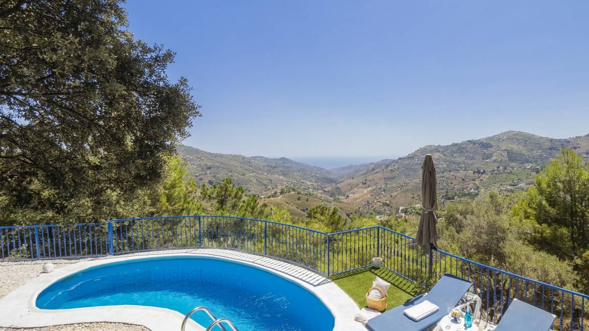 100 M² Huis ∙ 3 Slaapkamers ∙ 6 Gasten - Cómpeta