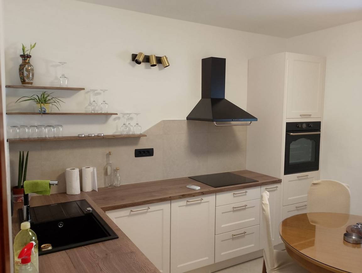 49 M² Apartment ∙ 2 Bedrooms ∙ 4 Guests - Rogoznica