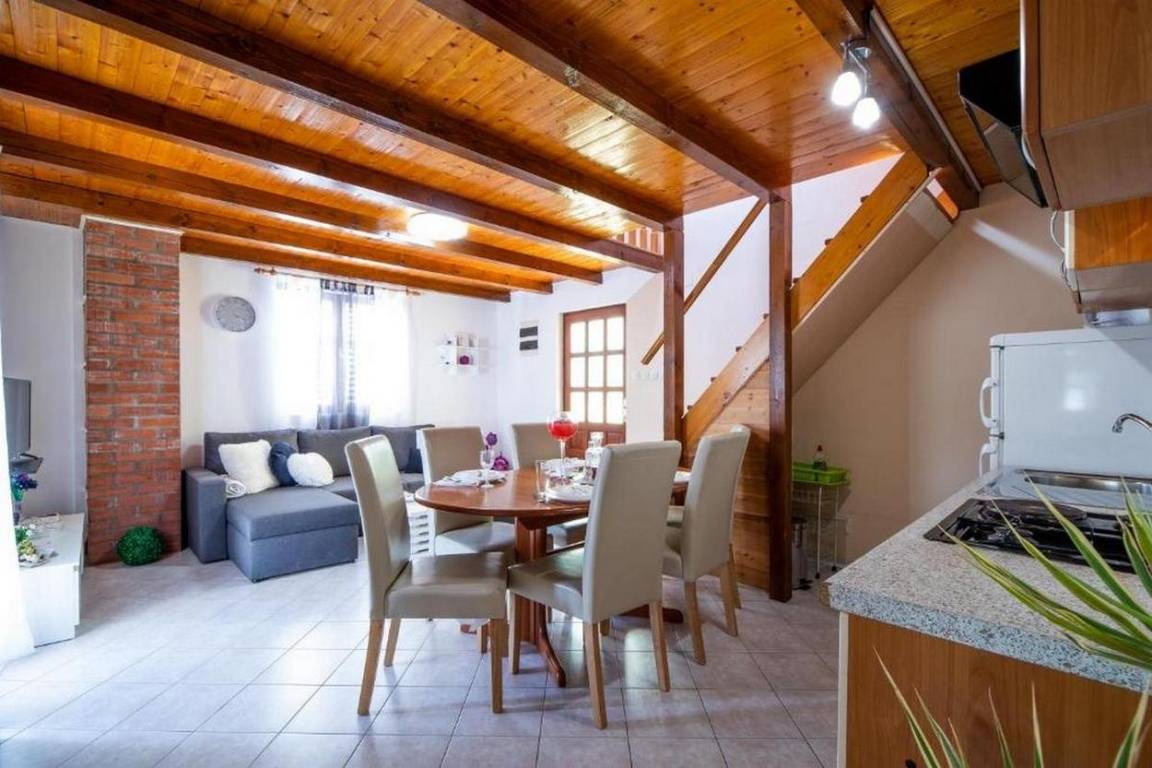 57 M² Apartment ∙ 2 Bedrooms ∙ 4 Guests - Vela Luka