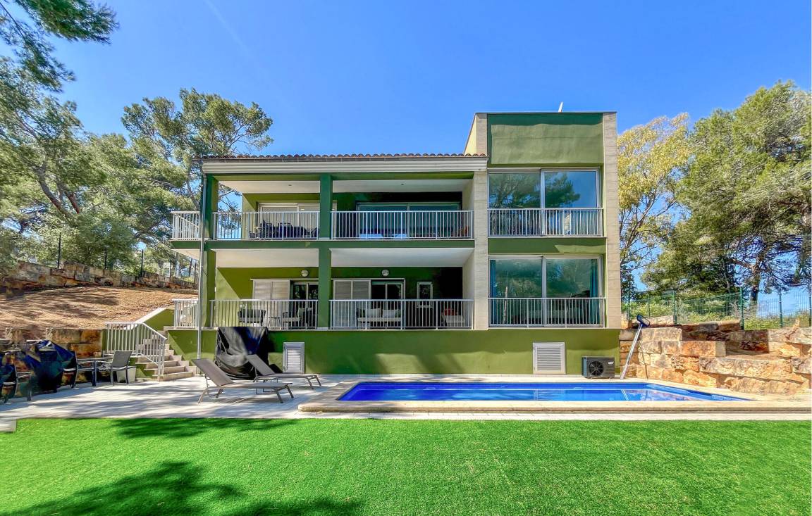 300 M² House ∙ 3 Bedrooms ∙ 6 Guests - Alcúdia