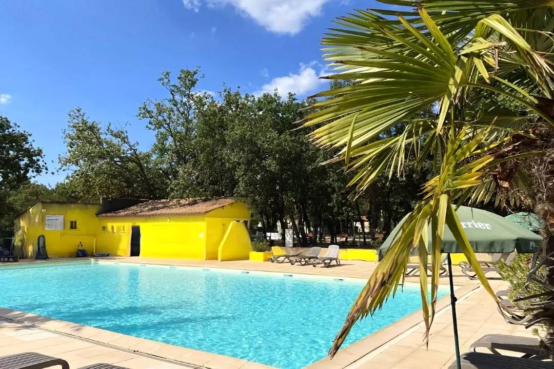 27 M² Mobil-home ∙ 2 Chambres ∙ 4 Personnes - Apt