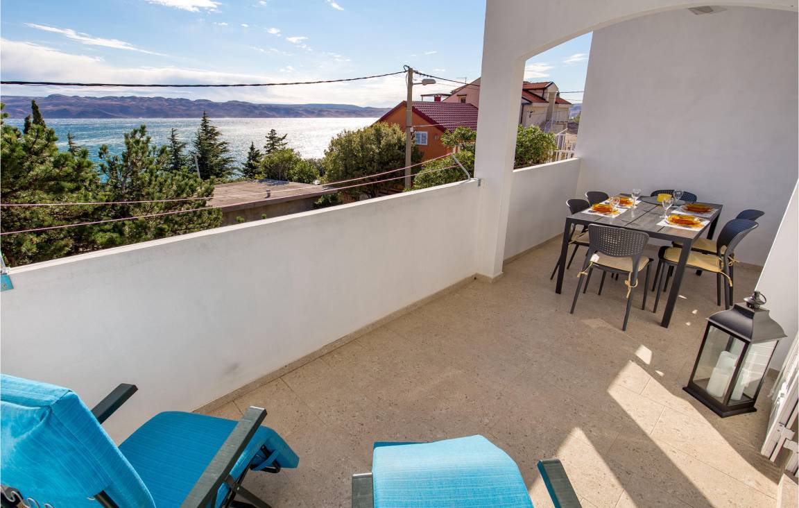 47 M² Apartment ∙ 2 Bedrooms ∙ 4 Guests - Karlobag