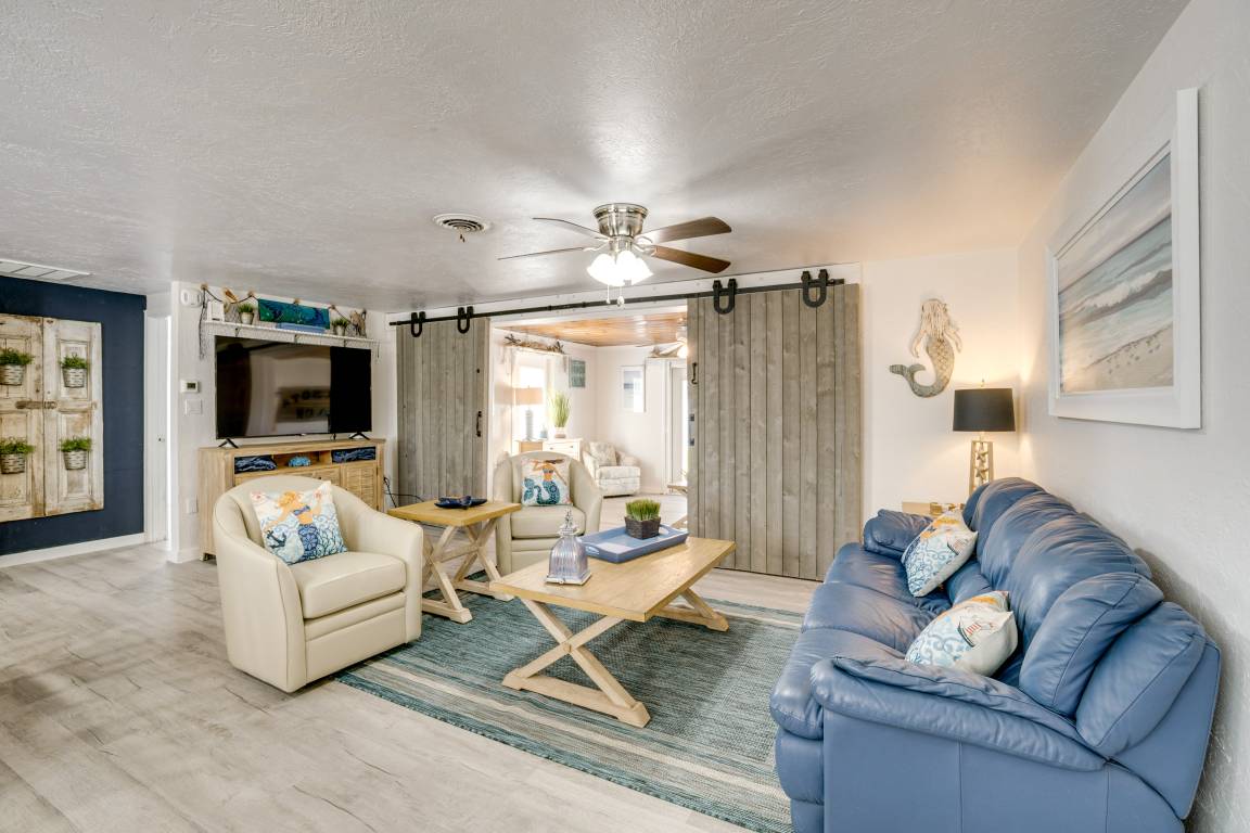 148 M² House ∙ 2 Bedrooms ∙ 6 Guests - Englewood, FL