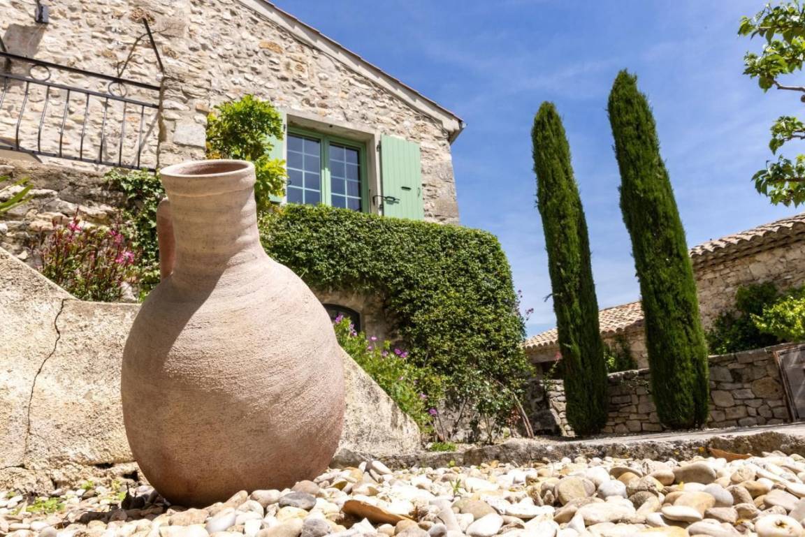 105 M² House ∙ 2 Bedrooms ∙ 4 Guests - Dieulefit