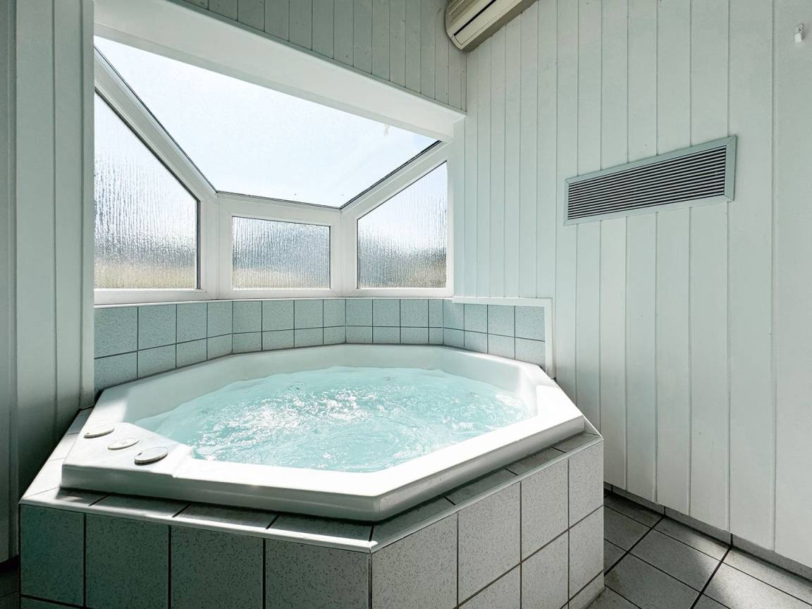 195 M² House ∙ 6 Bedrooms ∙ 12 Guests - Lübeck