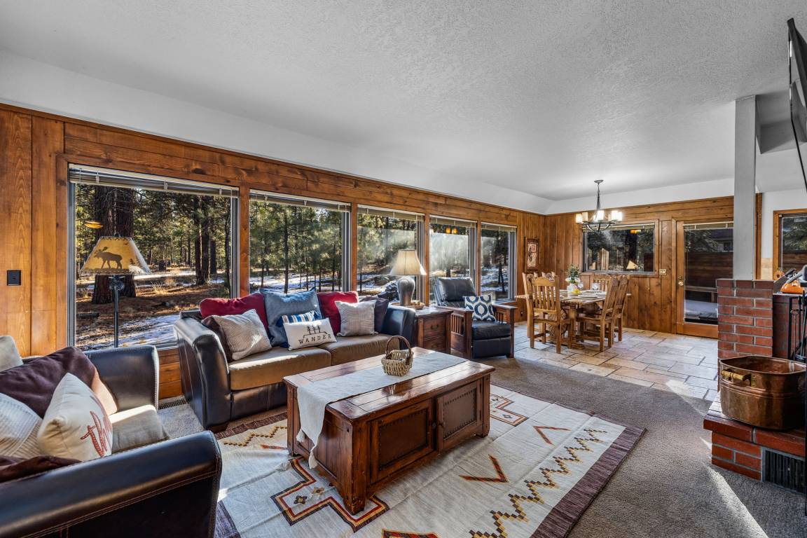 156 M² House ∙ 3 Bedrooms ∙ 8 Guests - Sunriver, OR