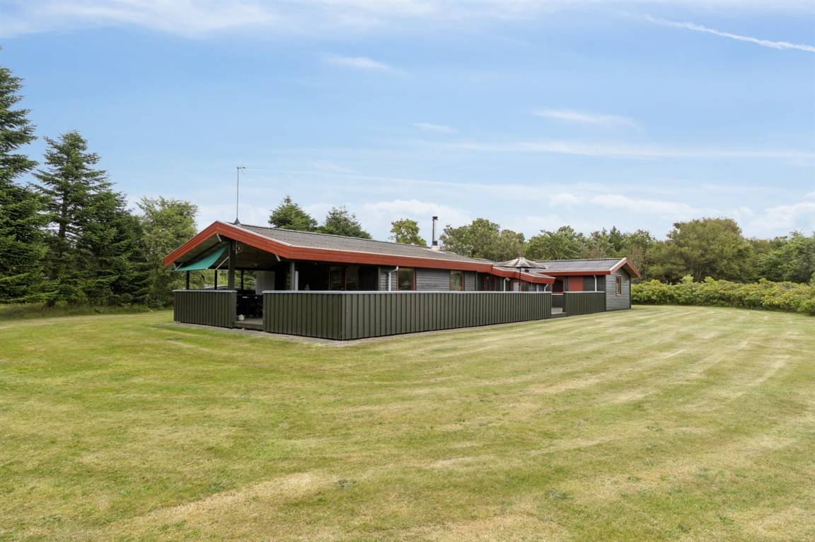109 M² Talo ∙ 5 Makuuhuonetta ∙ 8 Vierasta - Tversted