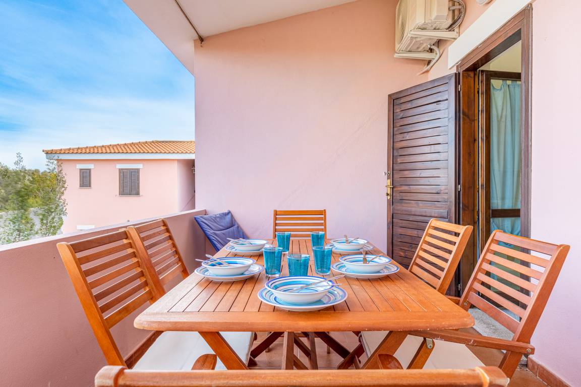 50 M² Apartamento ∙ 2 Quartos ∙ 5 Hóspedes - San Teodoro