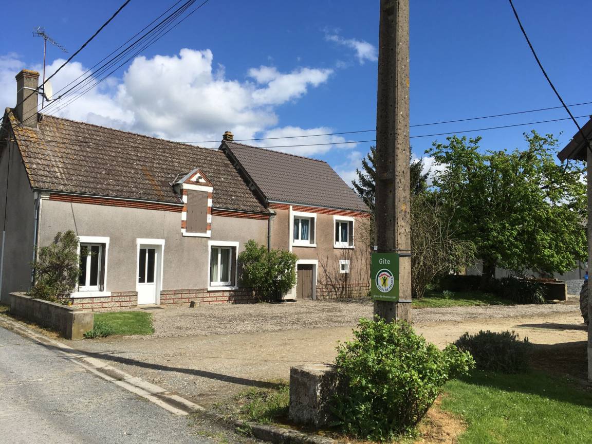 81 M² Cottage ∙ 3 Bedrooms ∙ 5 Guests - Valençay