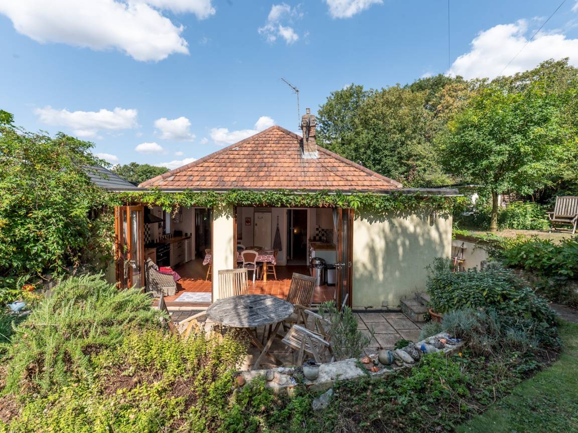 93 M² House ∙ 3 Bedrooms ∙ 6 Guests - Bromley