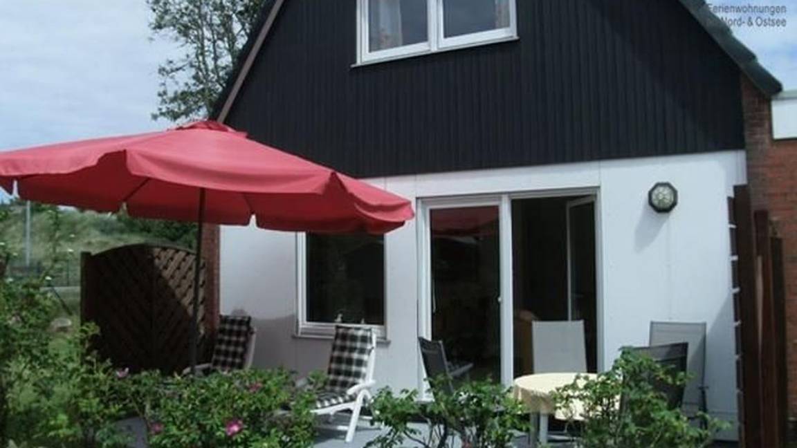 74 M² Ferienhaus ∙ 2 Schlafzimmer ∙ 4 Gäste - Borkum