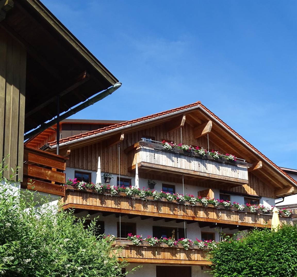 110 M² Ferienwohnung ∙ 2 Schlafzimmer ∙ 4 Gäste - Bad Hindelang