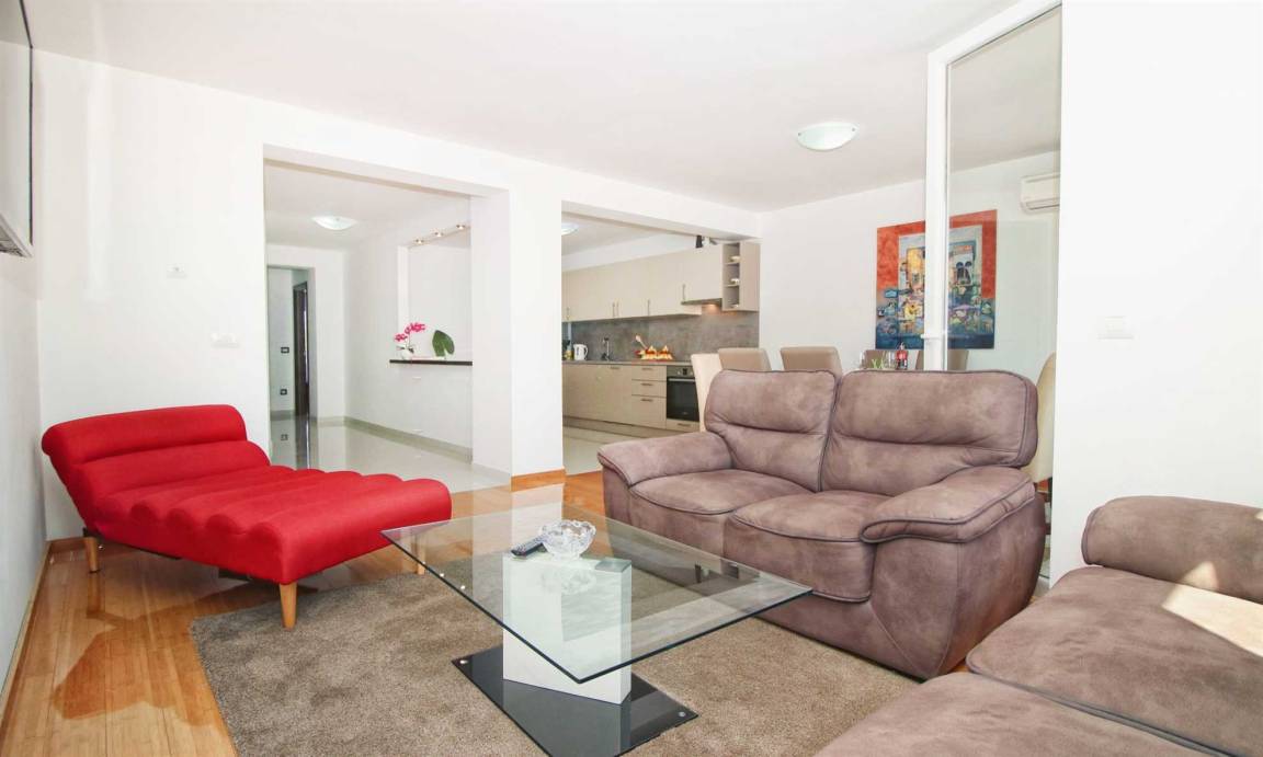 120 M² Apartment ∙ 3 Bedrooms ∙ 6 Guests - Vrsar