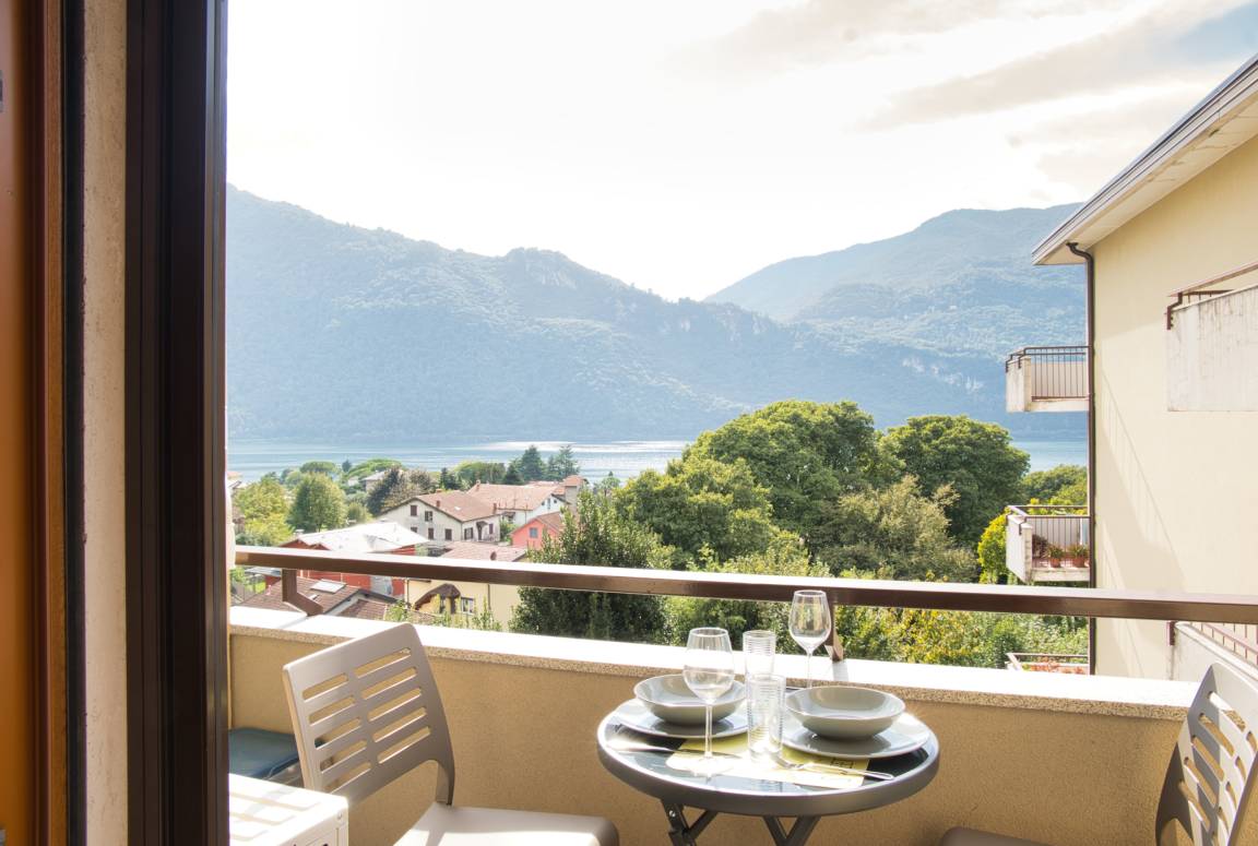 72 M² Apartment ∙ 2 Bedrooms ∙ 5 Guests - Abbadia Lariana