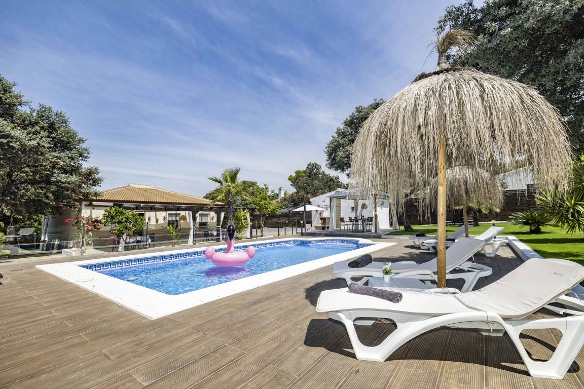 100 M² Villa ∙ 3 Habitaciones ∙ 6 Huéspedes - Castilblanco de los Arroyos