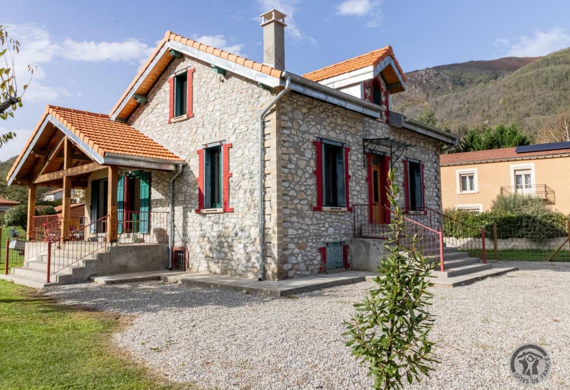 80 M² Mökki ∙ 3 Makuuhuonetta ∙ 7 Vierasta - Tarascon-sur-Ariège