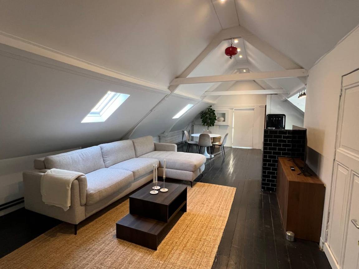 75 M² Apartment ∙ 1 Bedroom ∙ 4 Guests - Rotterdam