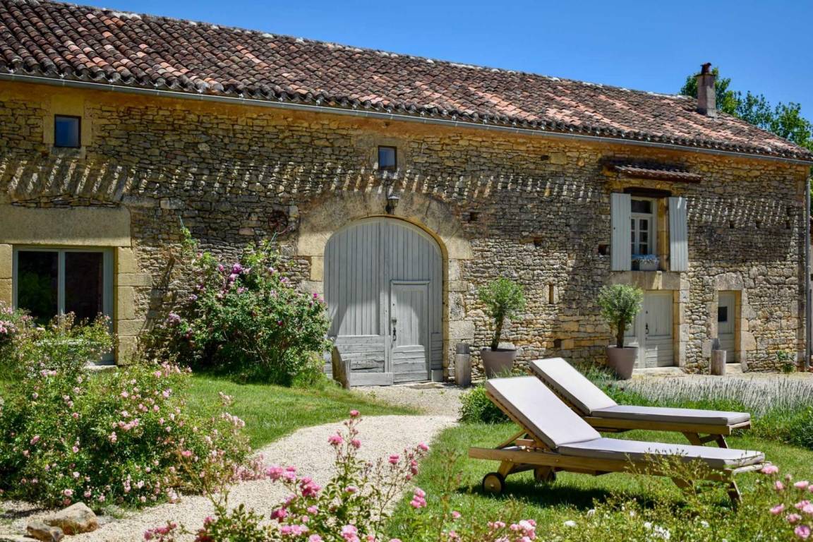 110 M² Gîte ∙ 3 Chambres ∙ 6 Personnes - Puy-l'Évêque