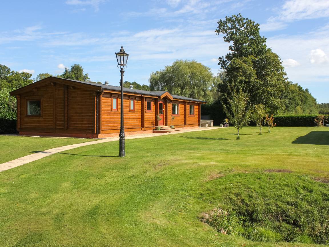 Cottage ∙ 2 Bedrooms ∙ 4 Guests - Steyning