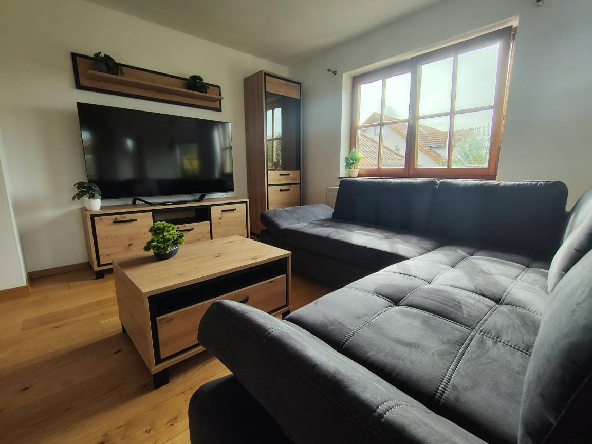 86 M² Ferienwohnung ∙ 2 Schlafzimmer ∙ 6 Gäste - Oberndorf am Neckar