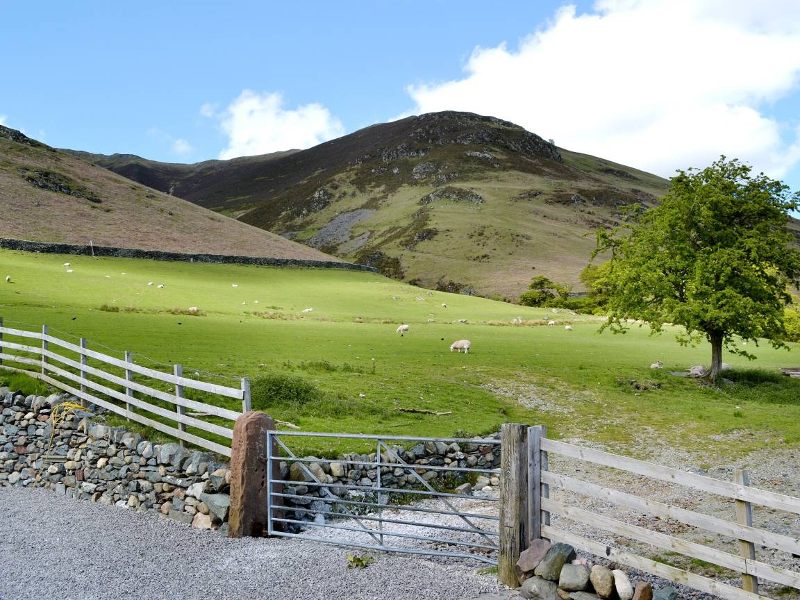 Cottage ∙ 3 Bedrooms ∙ 6 Guests - Borrowdale