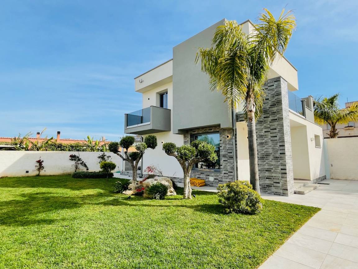 140 M² Villa ∙ 3 Chambres ∙ 5 Personnes - Marsala