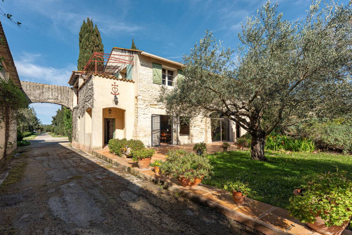 70 M² Maison De Vacances ∙ 3 Chambres ∙ 6 Personnes - Arles