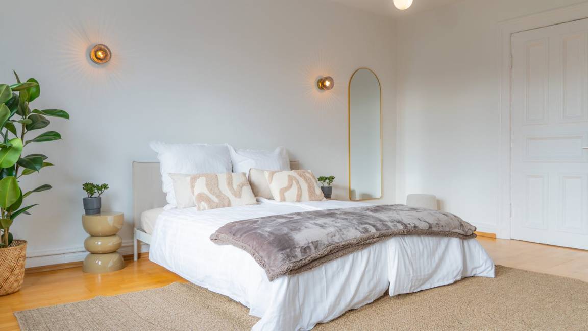 180 M² Appartement ∙ 6 Slaapkamers ∙ 7 Gasten - Hamburg