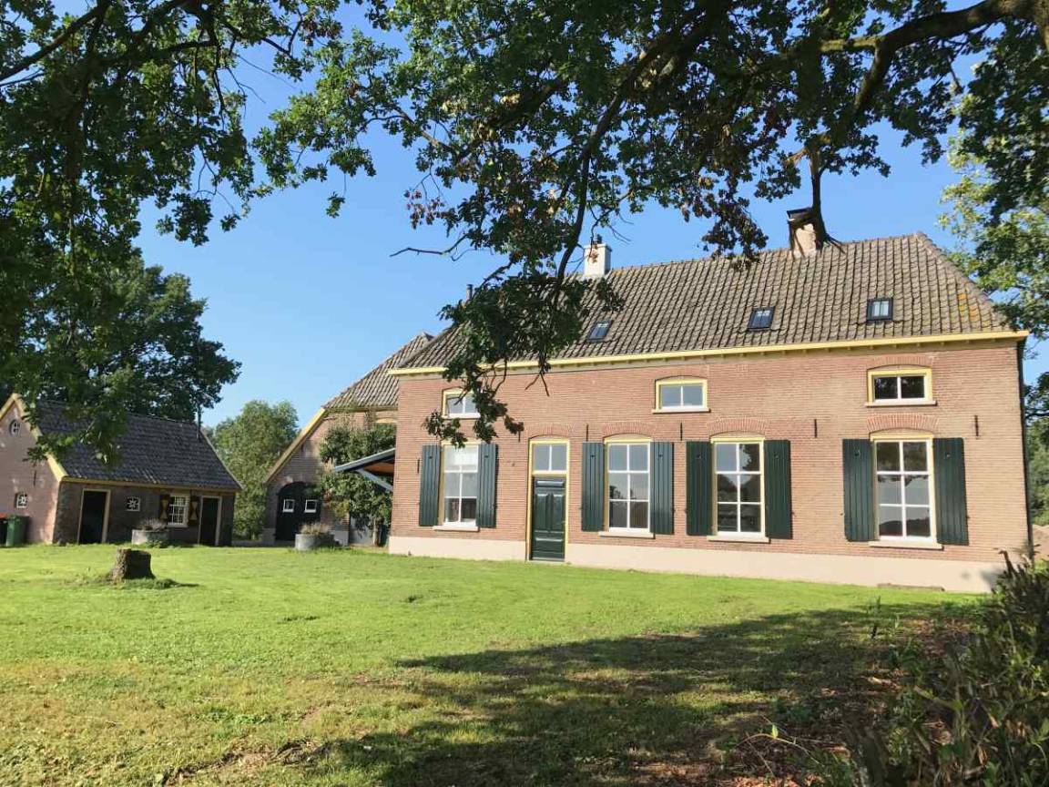 400 M² Huis ∙ 7 Slaapkamers ∙ 14 Gasten - Doetinchem