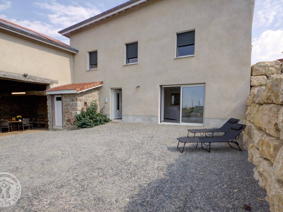 120 M² Cottage ∙ 2 Chambres ∙ 6 Personnes - Beaujolais