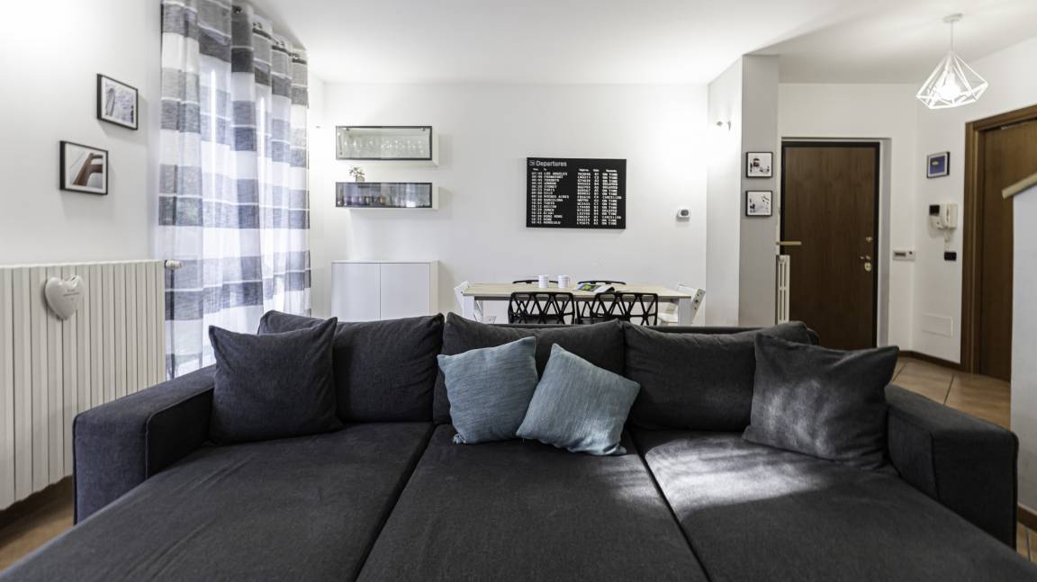 150 M² Villa ∙ 3 Bedrooms ∙ 5 Guests - Monza