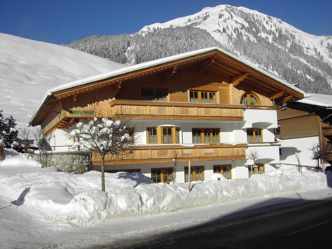 50 M² Ferienwohnung ∙ 2 Schlafzimmer ∙ 4 Gäste - Holzgau