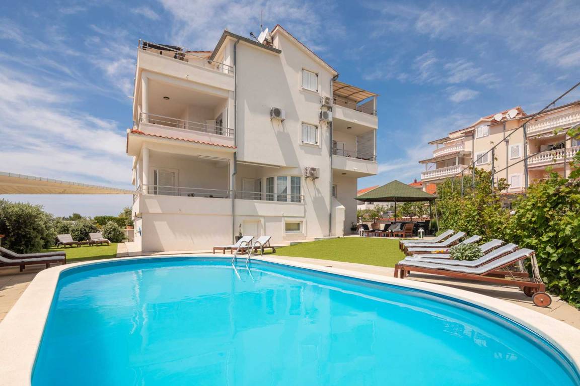 59 M² Apartment ∙ 2 Bedrooms ∙ 4 Guests - Vodice
