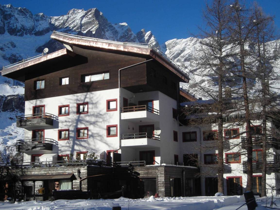 40 M² Apart Hotel ∙ 1 Slaapkamer ∙ 3 Gasten - Valle d'Aosta