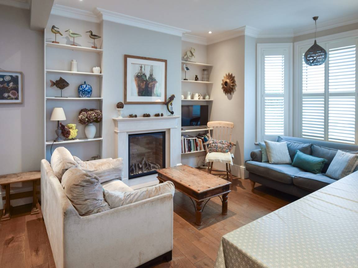 Cottage ∙ 3 Bedrooms ∙ 6 Guests - Eastbourne