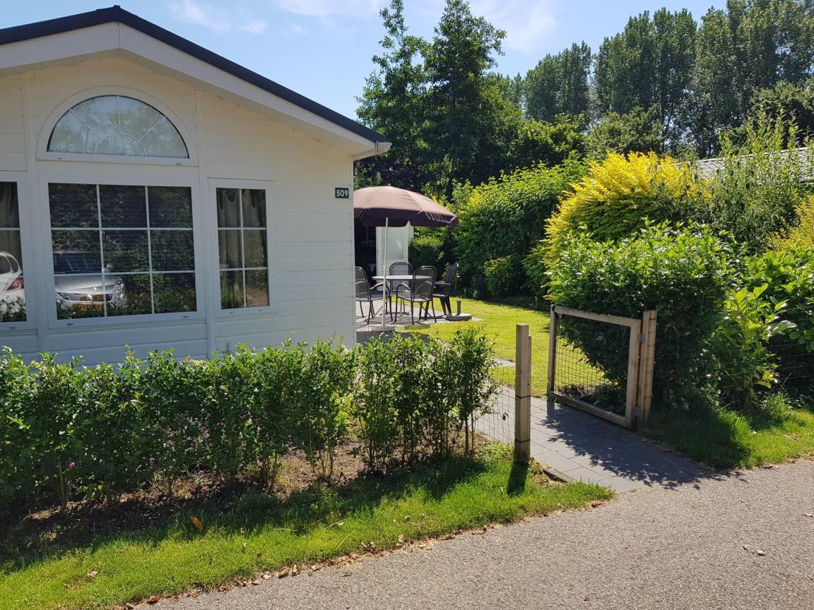 Bungalow ∙ 3 Bedrooms ∙ 6 Guests - Alkmaar
