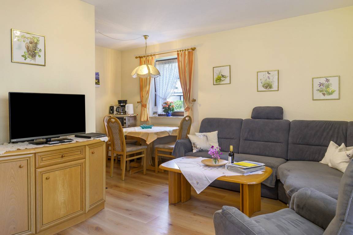 32 M² Ferienwohnung ∙ 1 Schlafzimmer ∙ 2 Gäste - Bad Bellingen