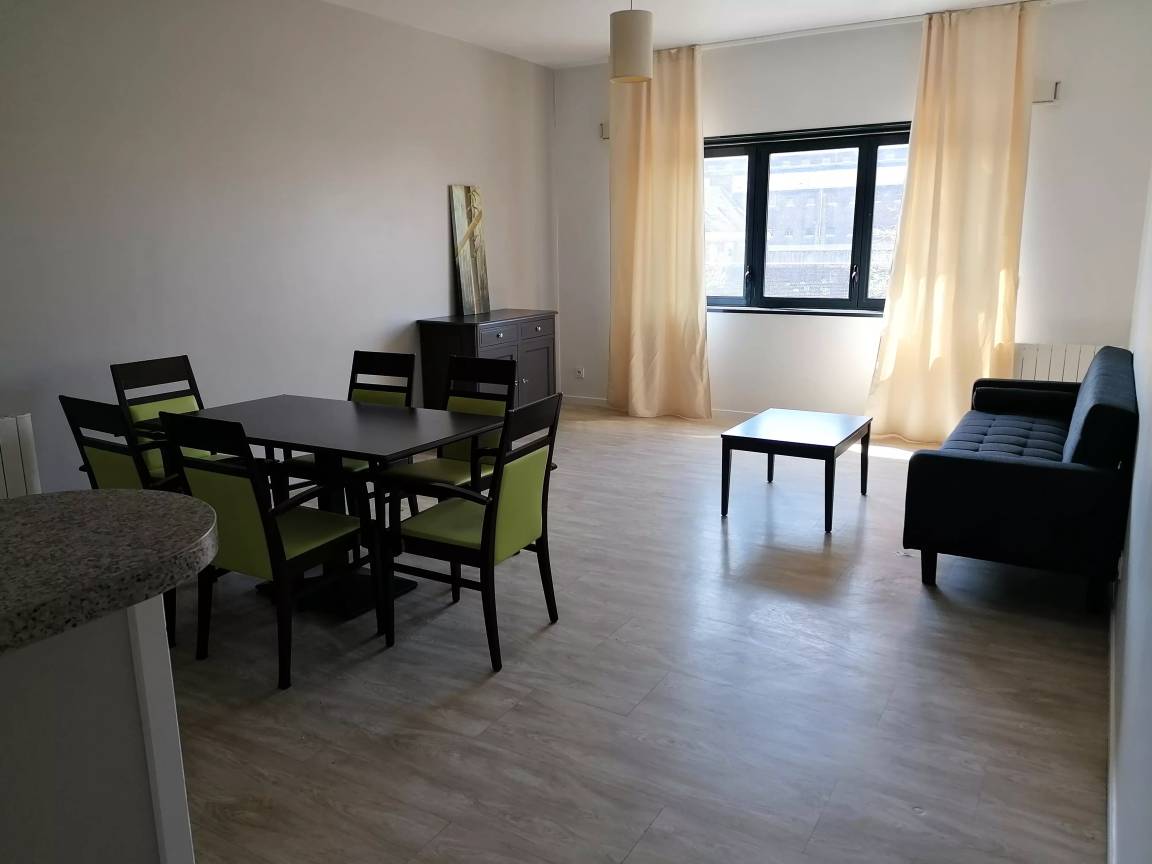 63 M² Appartement ∙ 2 Chambres ∙ 6 Personnes - Barentin