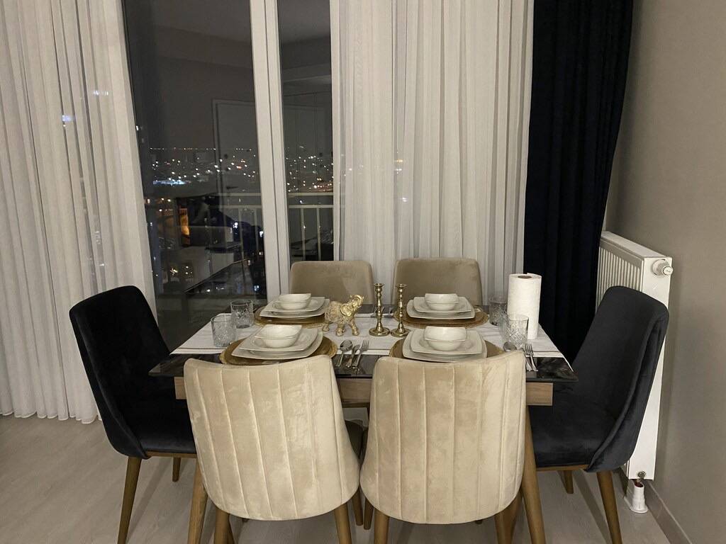80 M² Apartment ∙ 2 Bedrooms ∙ 5 Guests - Bağcılar