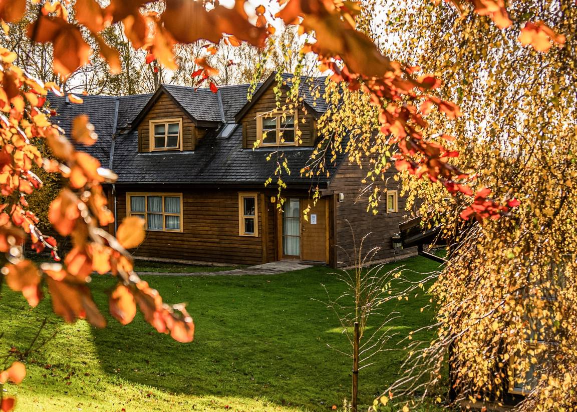 Chalet ∙ 2 Bedrooms ∙ 6 Guests - Loch Lomond