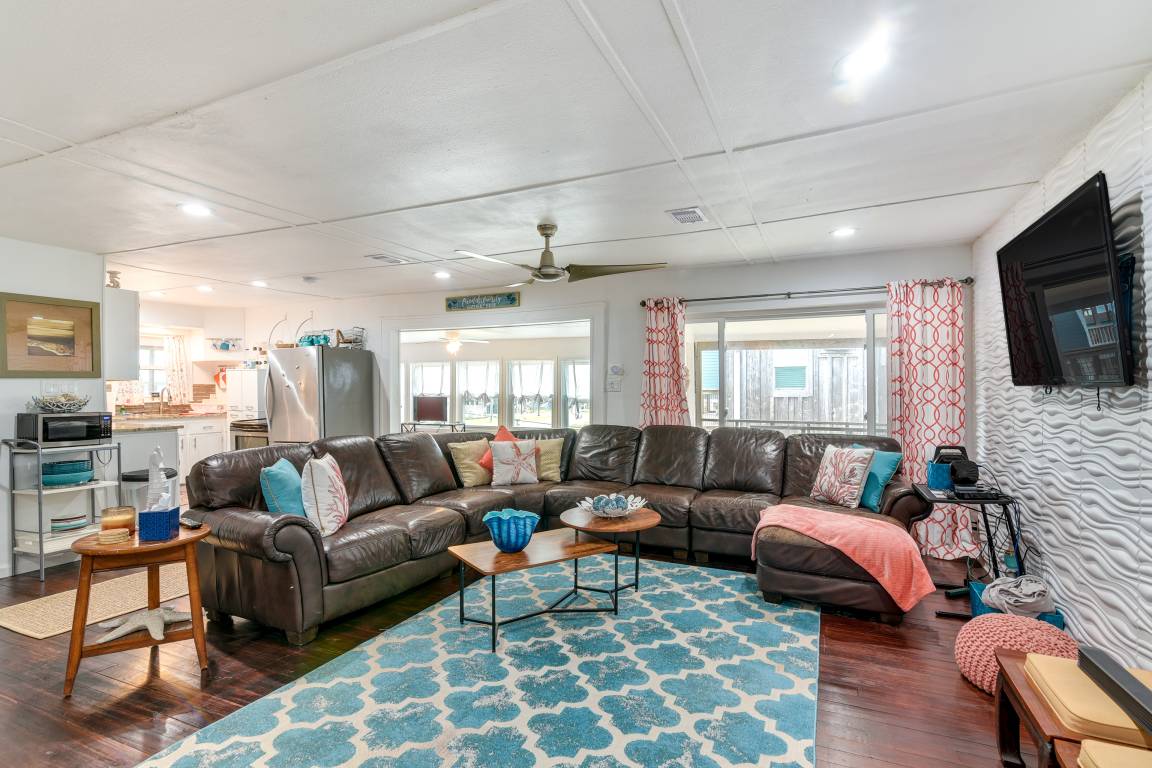 130 M² House ∙ 3 Bedrooms ∙ 8 Guests - Surfside Beach, TX