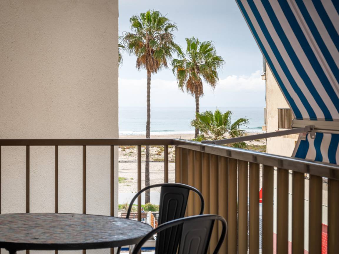 60 M² Apartamento ∙ 2 Habitaciones ∙ 4 Huéspedes - Altafulla