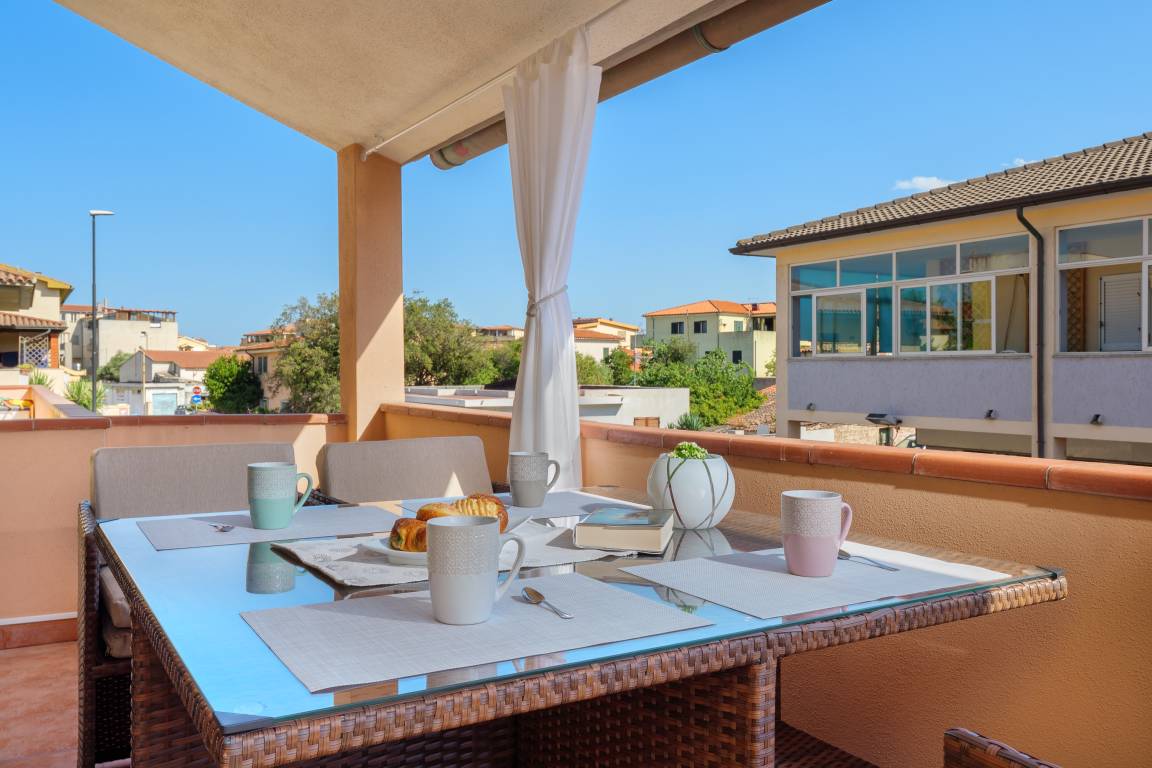 60 M² Ferienwohnung ∙ 1 Schlafzimmer ∙ 4 Gäste - Olbia