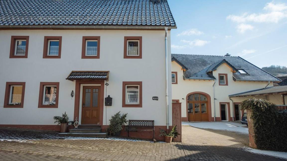 42 M² Ferienwohnung ∙ 1 Schlafzimmer ∙ 2 Gäste - Gerolstein
