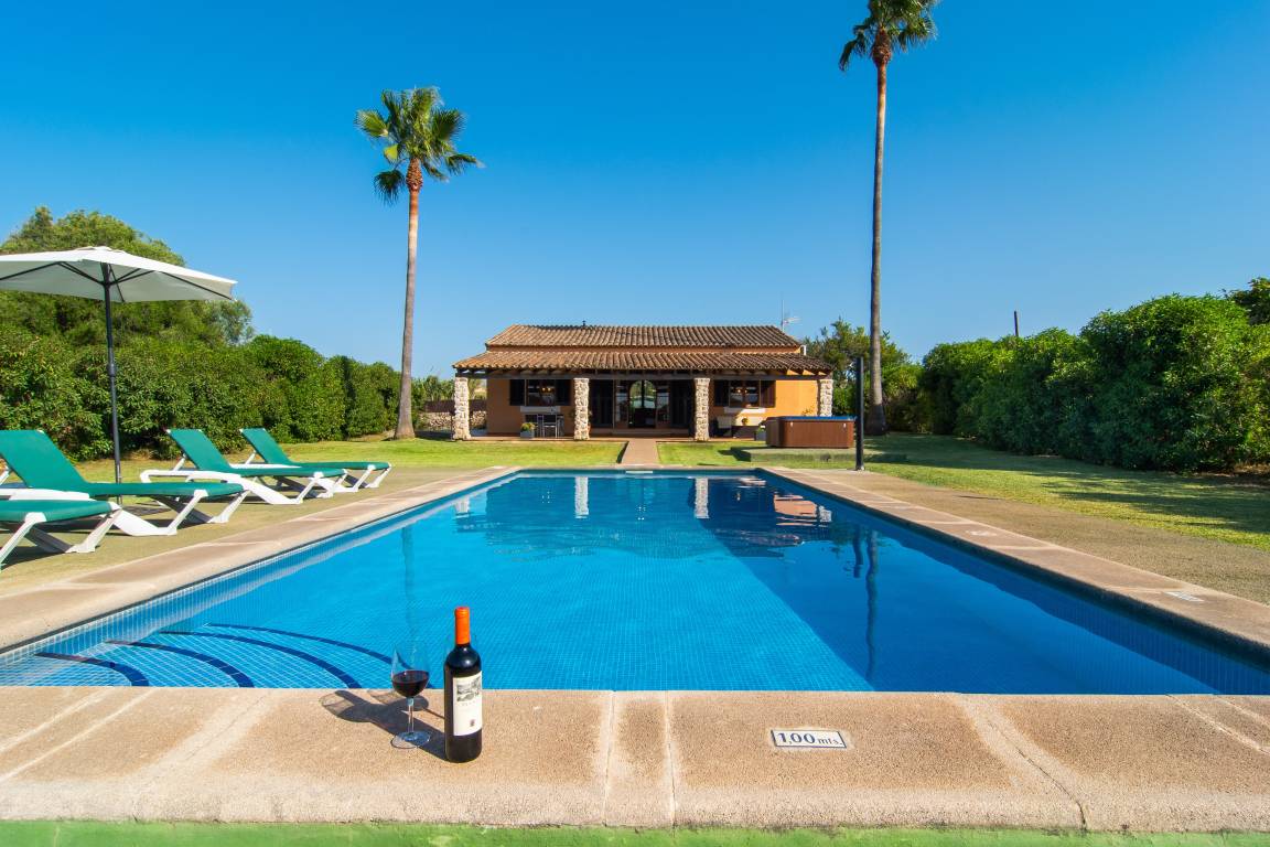 80 M² Casa De Campo ∙ 2 Habitaciones ∙ 4 Huéspedes - Alcudia