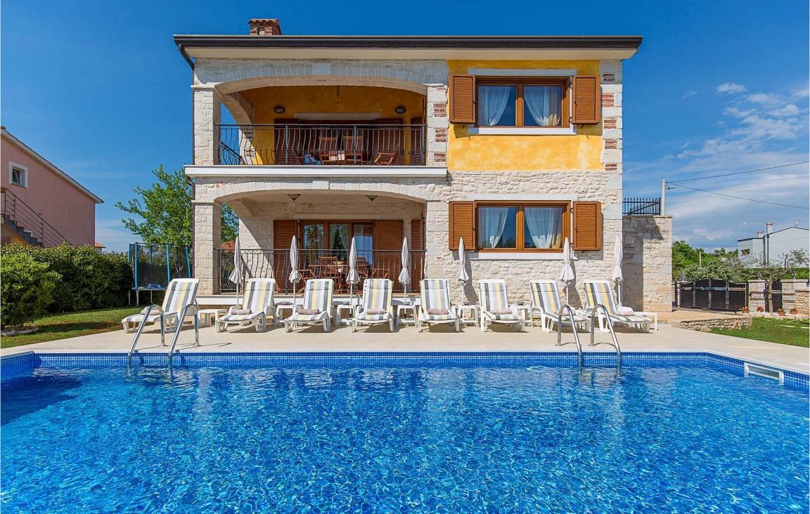 230 M² Ferienhaus ∙ 5 Schlafzimmer ∙ 10 Gäste - Poreč
